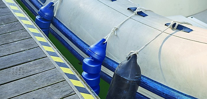 Plastimo Defensas Articuladas para RIB